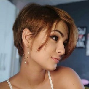 Best Easy Hairstyles for Damaged Hair in 2023 (With Pictures)