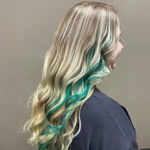 50 Beautiful Peekaboo Hair Ideas in 2025 | Hairstyle Secrets
