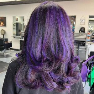 50 Fascinating Purple Highlights Hairstyle Ideas for Women in 2025 ...