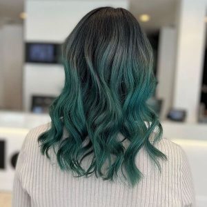 50 Coolest Green Hair Hairstyle Ideas for Women in 2025 | Hairstyle Secrets